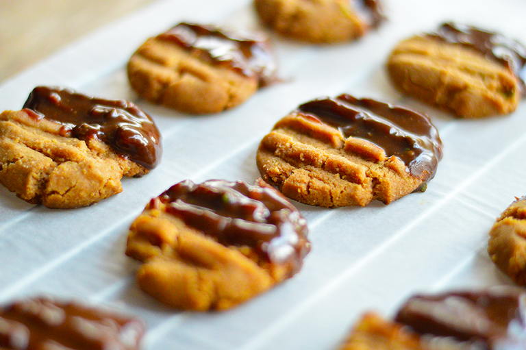 Pascall Mint Chocolate Cookies - ZimboKitchen